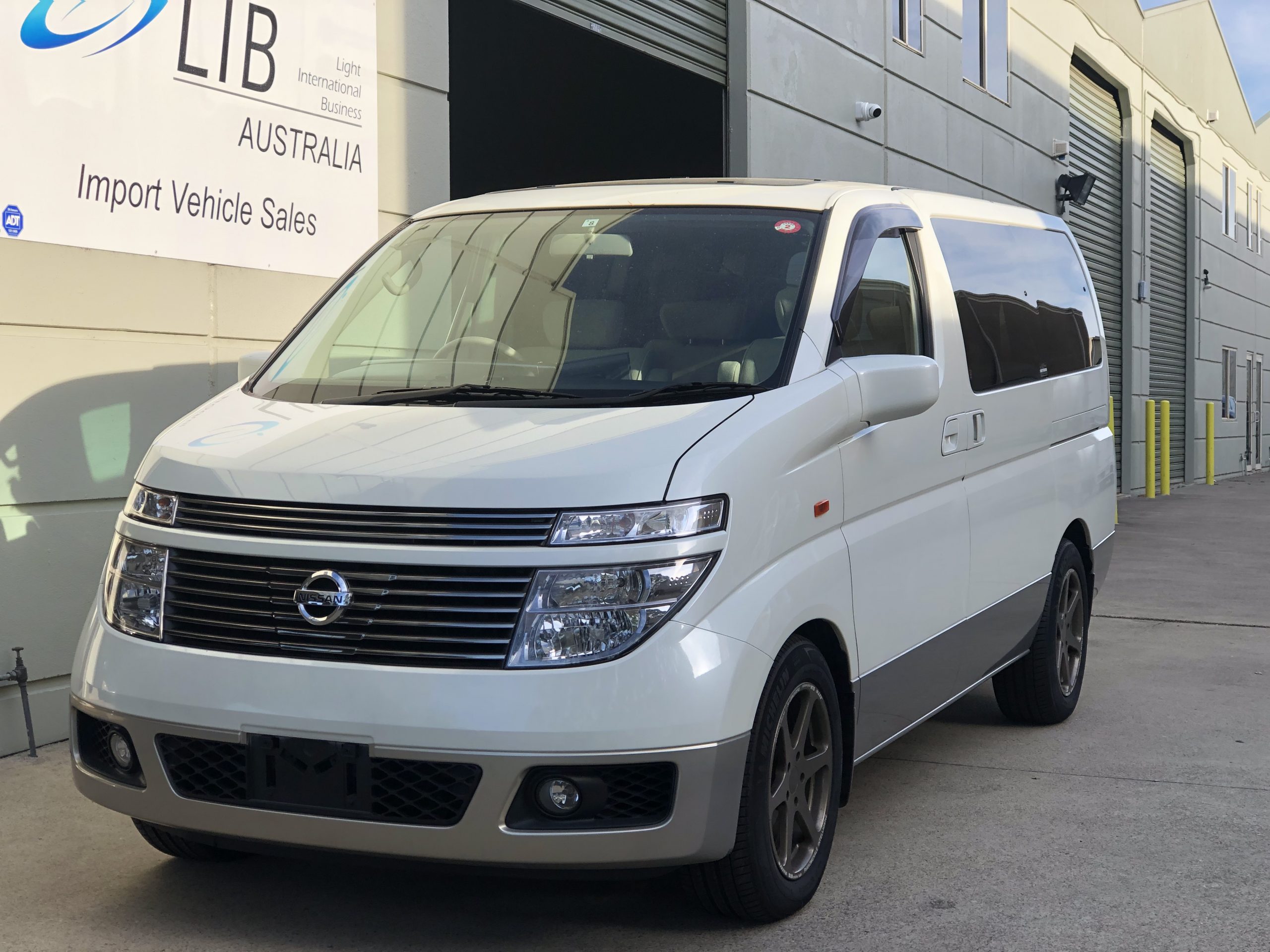2002 Nissan Elgrand VG - Lib Australia
