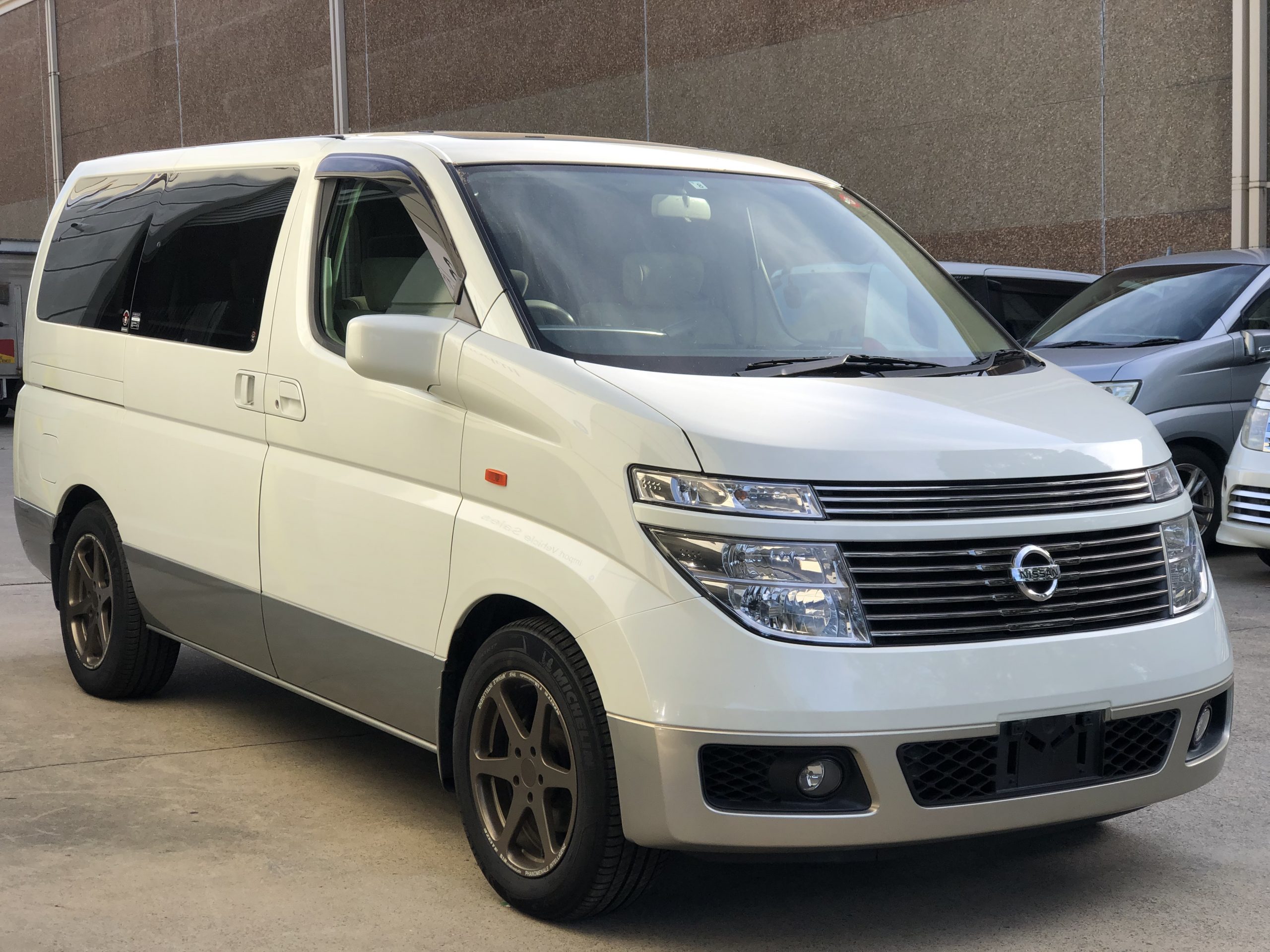 2002 Nissan Elgrand VG - Lib Australia
