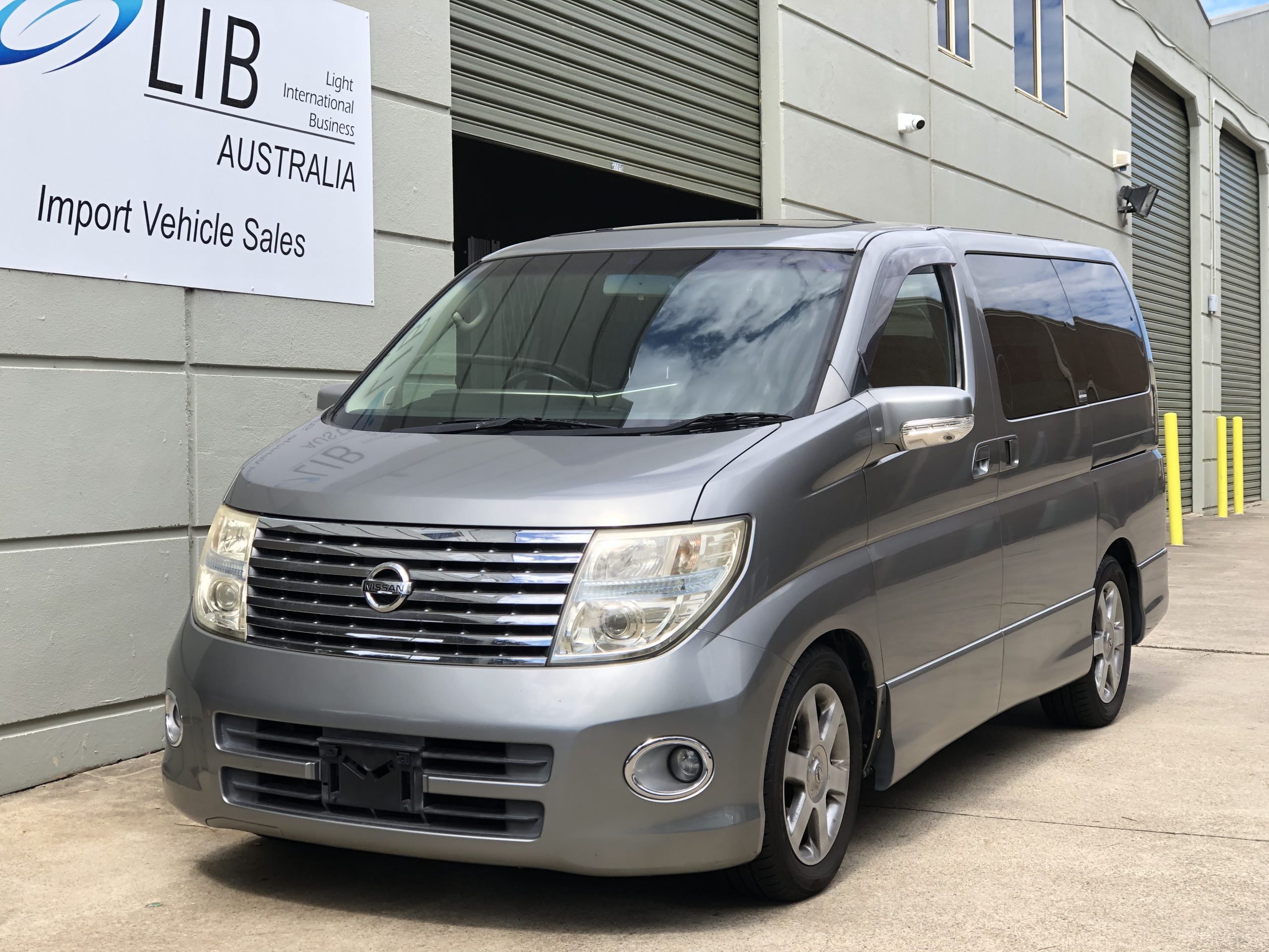 2004 Nissan Elgrand HWS - Lib Australia